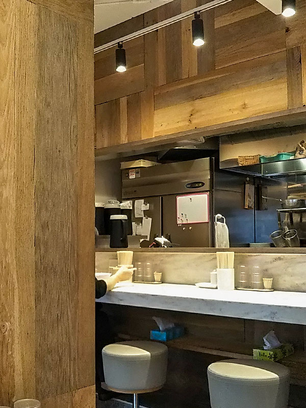 Takatsuki Shop, Japanese ramen cuisine in Osaka | Ramen Uroko